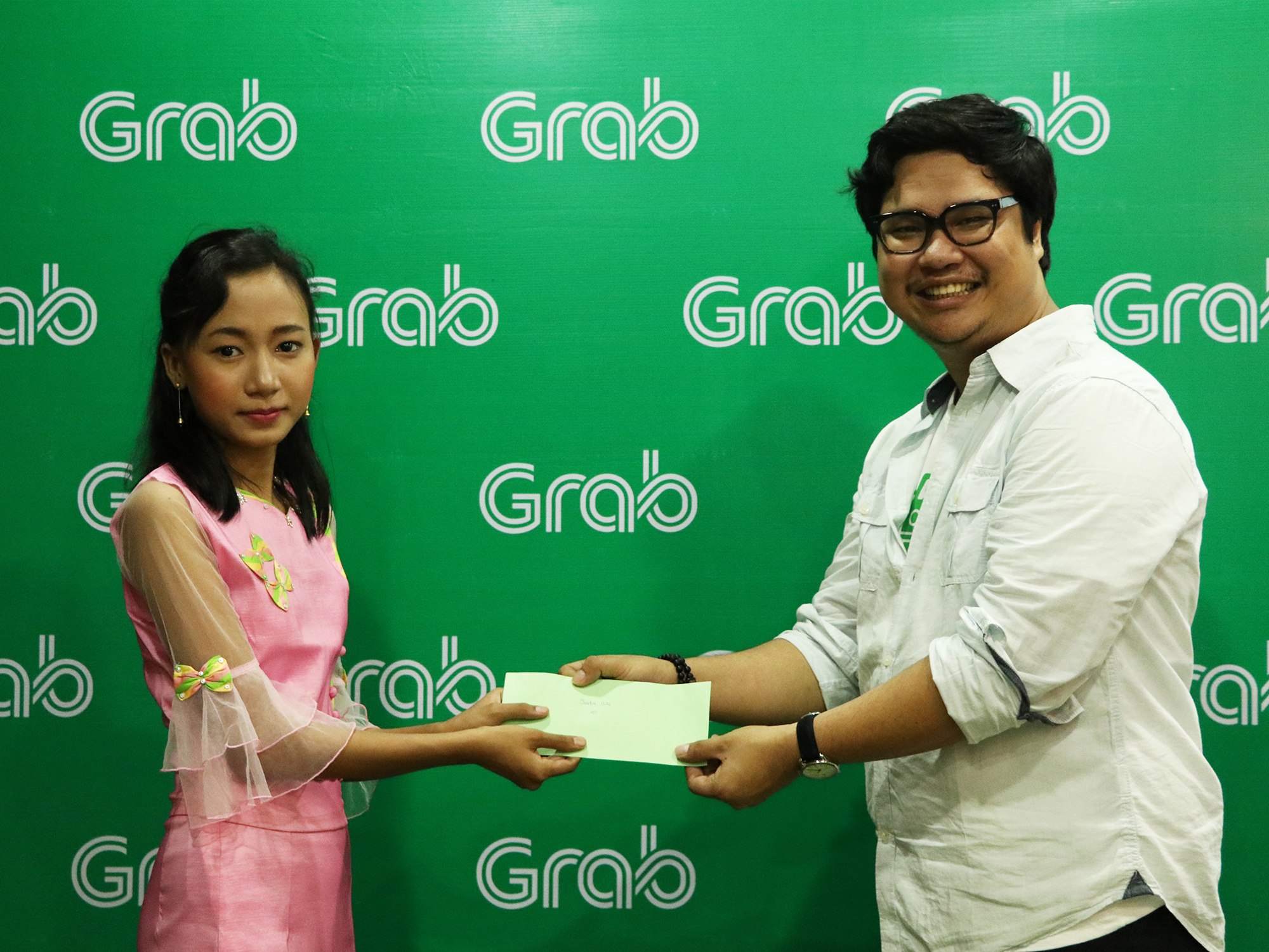 Grab Myanmar Awards Education Bursaries for Driver-Partners’ Children ...